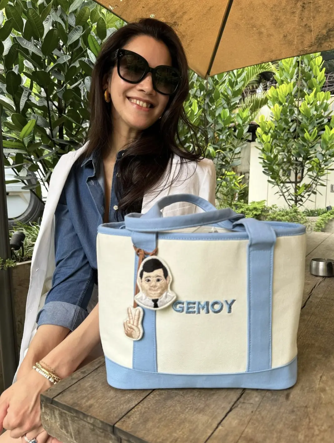 6 Gaya Mila Gunawan, Istri Keponakan Prabowo dengan Gaya Elegan, Khas ...