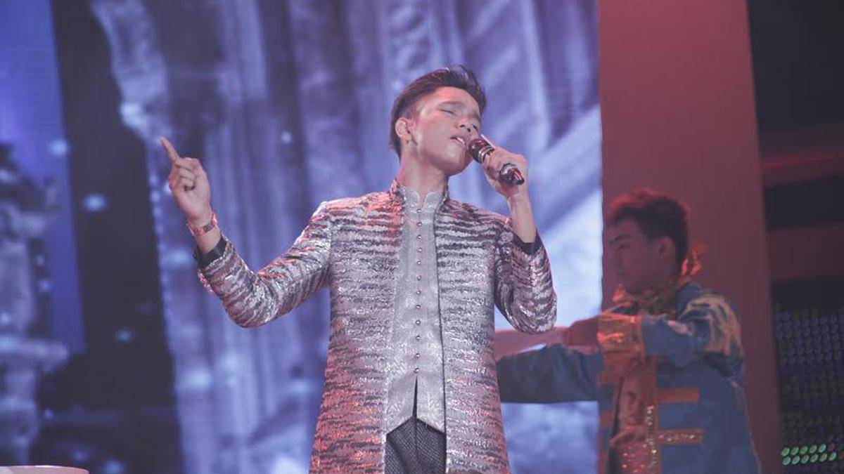 Meski Fals, Calvin Mamamia Sukses Jadi Diri Sendiri - ShowBiz Liputan6.com