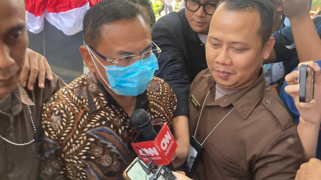 Kenakan Masker, Bupati Pati Sudewo Penuhi Panggilan KPK - News Liputan6.com