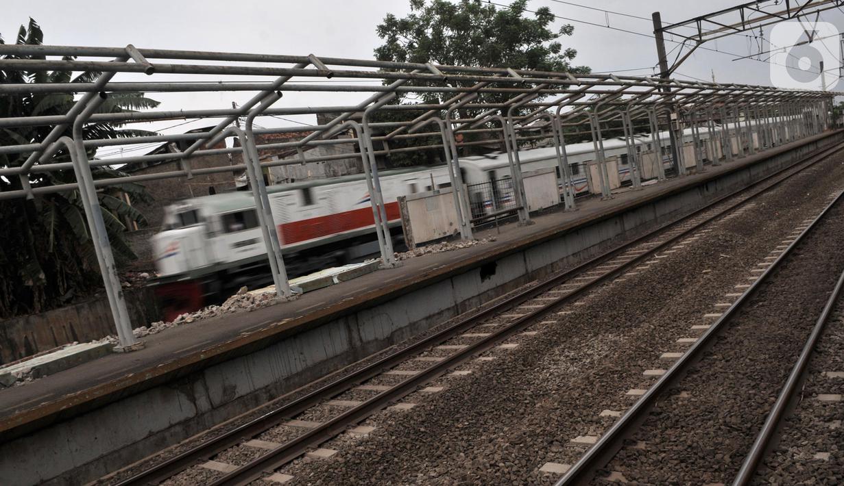 FOTO: Potret Usang Stasiun Buaran Lama - Foto Liputan6.com