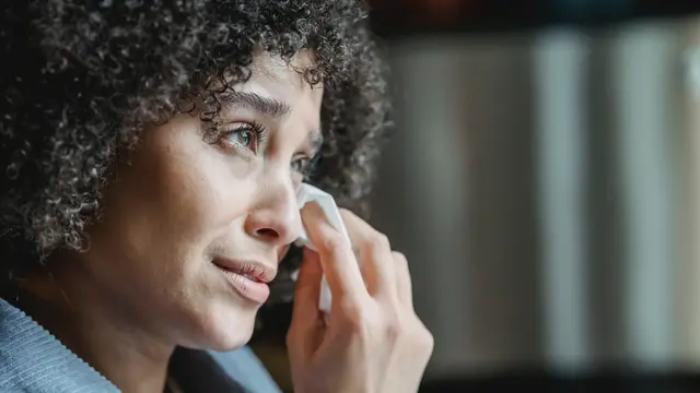 4 Manfaat Menangis, Ternyata Lebih dari Sekadar Pelepasan Emosi ...