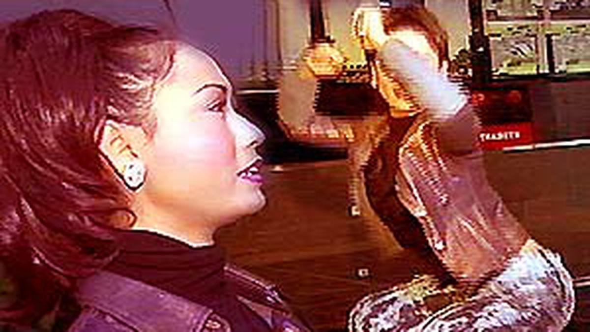 Fatwa Haram Menghadang Inul - ShowBiz Liputan6.com