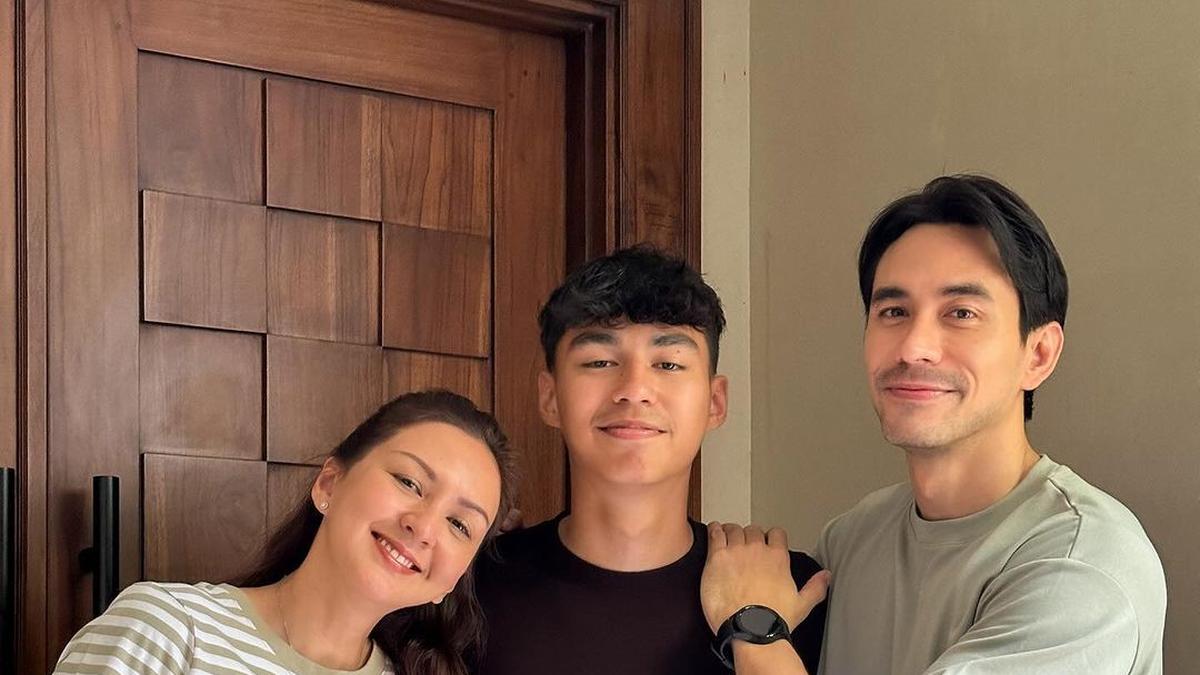 Potret Diego Andres Anak Darius Sinathrya dan Donna Agnesia yang ...