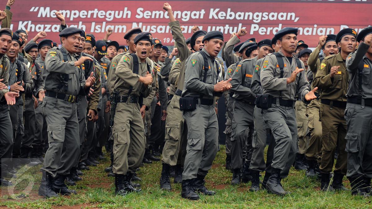 Ribuan Banser Ikuti Apel Kebangsaan dan Kemah Kemanusiaan - Foto ...