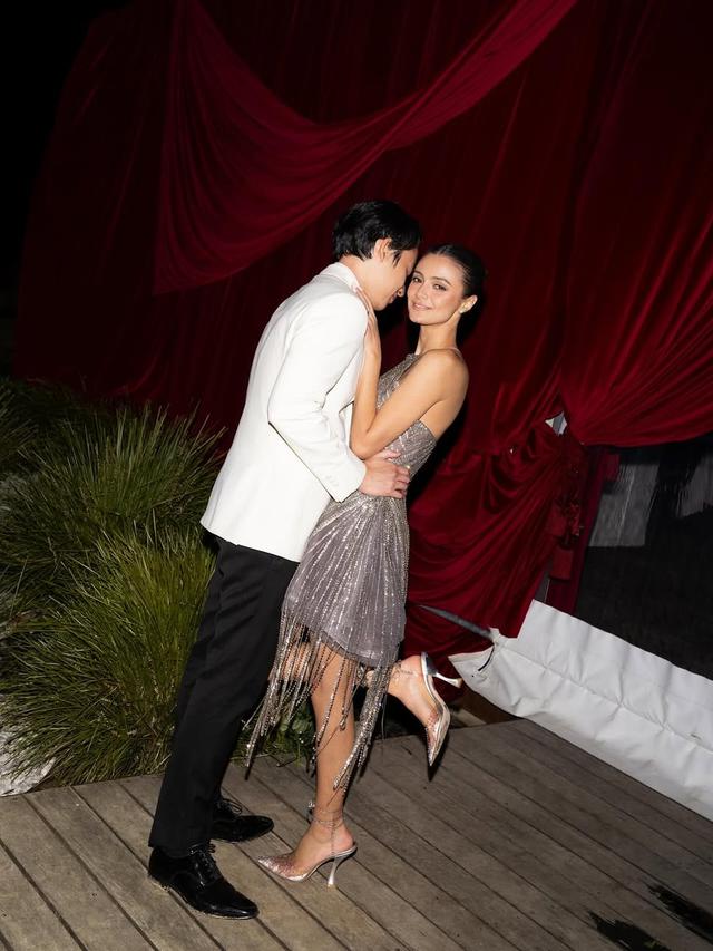 7 Momen Resepsi Amanda Rawles di Jakarta, Potret Manis Bersama Ayah ...