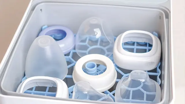 Mudahkan Para Ibu, Brand Produk Bayi Hadirkan Inovasi Alat Pencuci ...