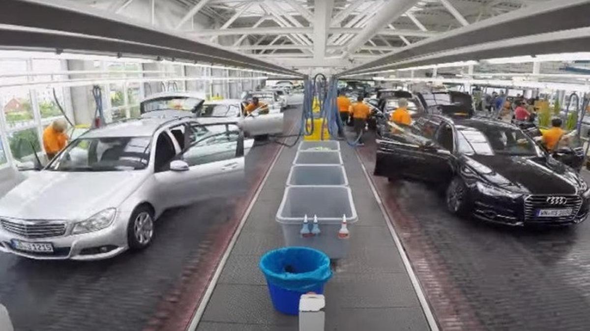 Inilah Tempat Cuci Mobil Terbesar di Dunia - Otomotif Liputan6.com