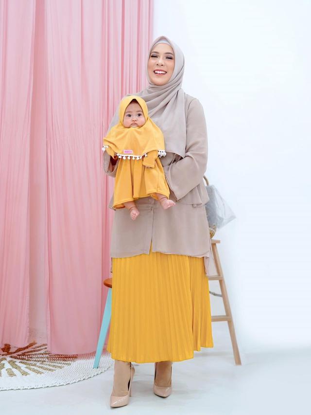 7 Potret Sada Aminahanara Putri Fitri Tropica saat Pakai Hijab ...