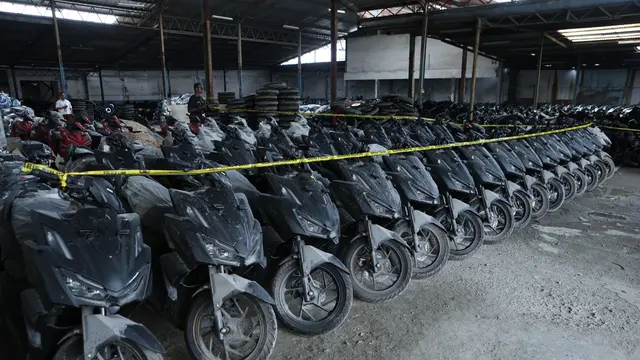 Asal Usul Motor Ilegal yang Digerebek Polisi di Gudang Penadah Jaksel