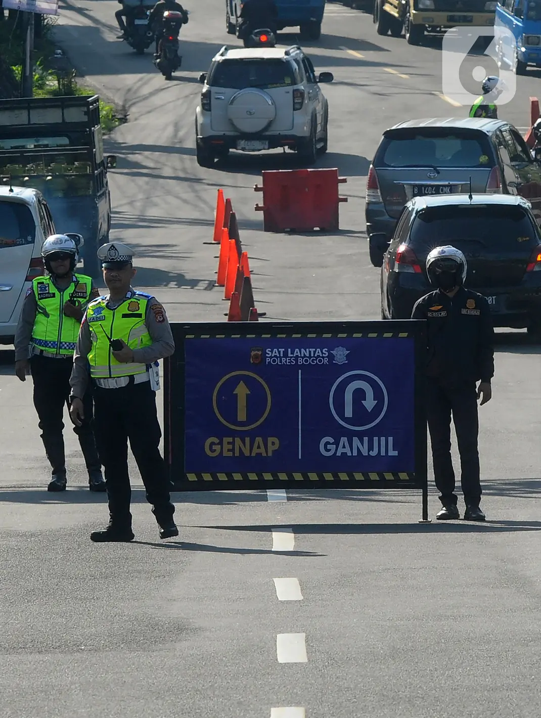 Libur Idul Adha, Sistem Ganjil Genap Diberlakukan di Jalur Puncak Bogor - Foto Liputan6.com