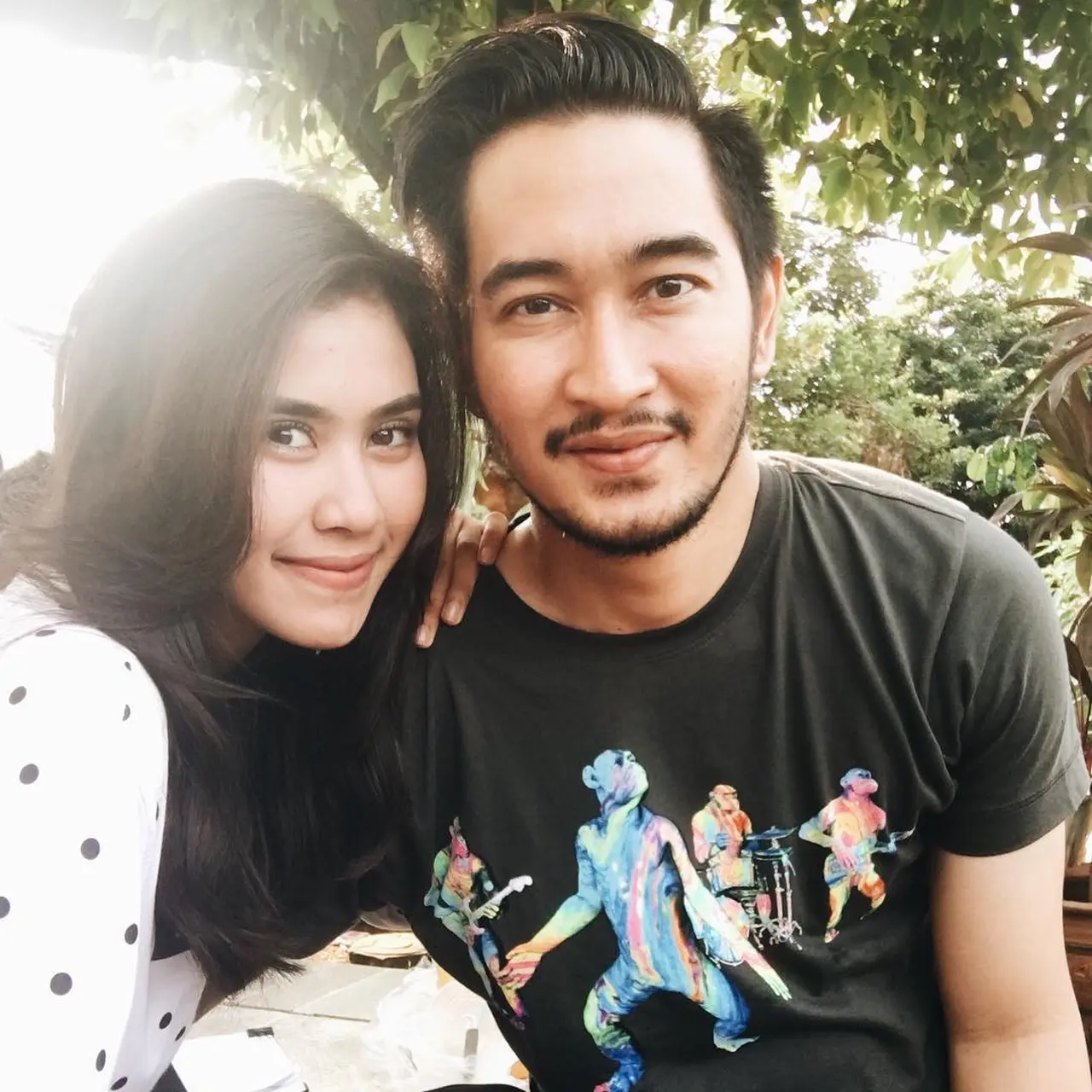 6 Potret Lawas Masa Pacaran Syahnaz dan Jeje, Video Lama Akui Belum ...