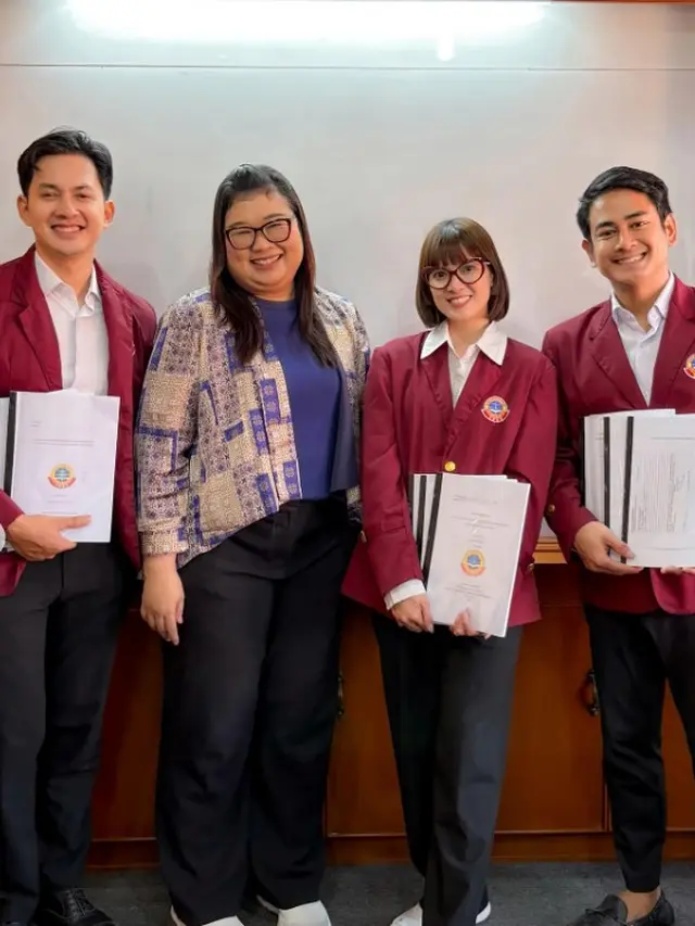 Perjalanan Chika Jessica, Dwi Andhika, dan Kiki Farel Raih Gelar ...