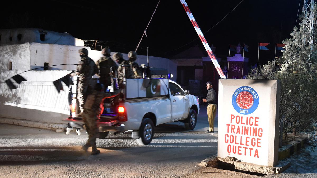 Serangan Pemberontak di Balochistan Tewaskan 18 Tentara Pakistan ...