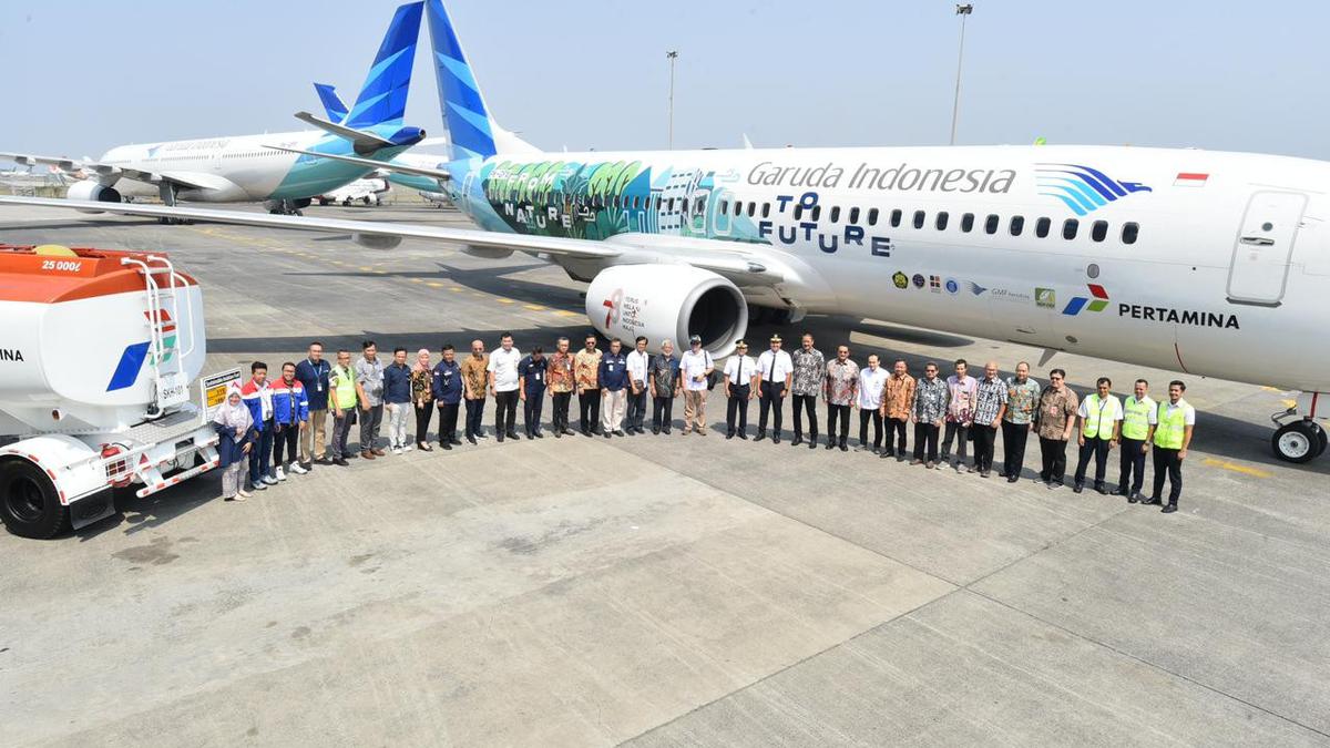 Pertamina dan Garuda Indonesia Sukses Uji Terbang Pesawat Pakai ...