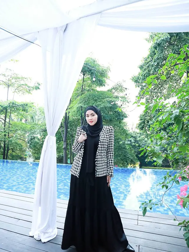 Ade Fitrie Kirana Bagikan Tips Semakin Glowing Usai Libur Lebaran ...