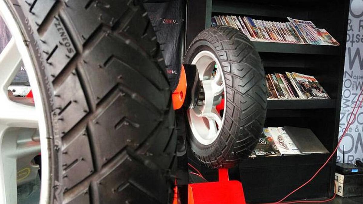 Ban Khusus NMax dari Zeneos Dibanderol Murah - Otomotif Liputan6.com