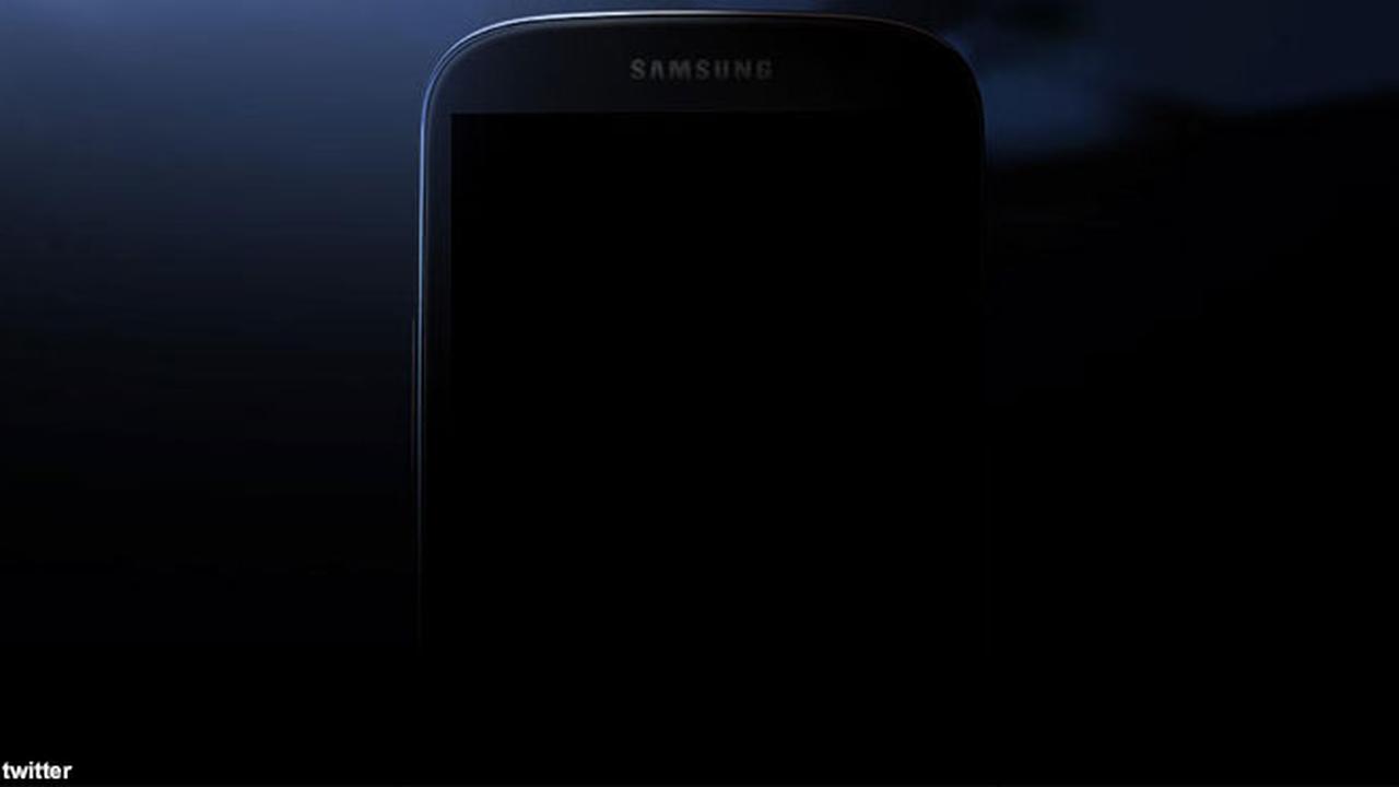 Melalui Akun Twitter, Samsung Pamer Bentuk Fisik Galaxy S4