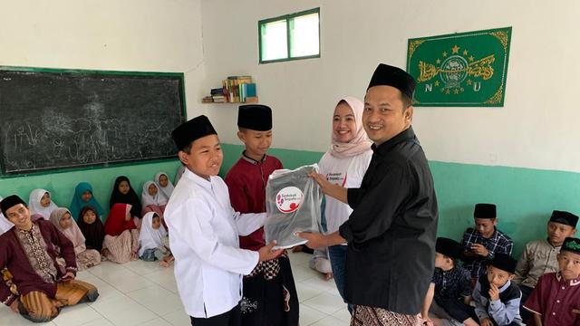 Mengenal Madrasah Diniyah, Lengkap dengan Tujuan dan Kurikulumnya - Hot ...