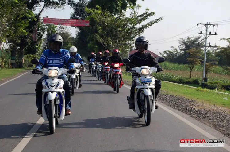 Motor Bebek Yamaha - Galeri Otosia.com