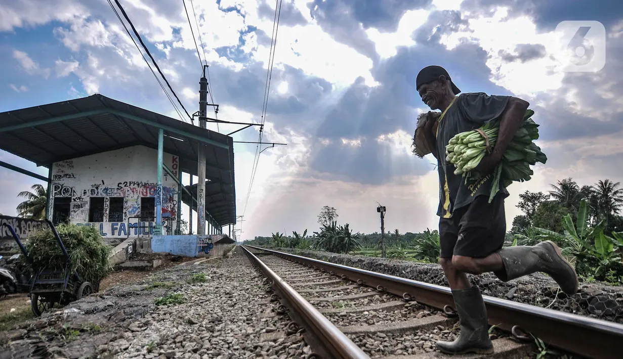 FOTO: Rencana Reaktivasi Stasiun Pondok Rajeg - Foto Liputan6.com