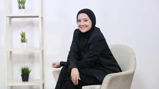 Cut Mini Bongkar Honor Film Laskar Pelangi: Terserah yang Penting Kerja ...