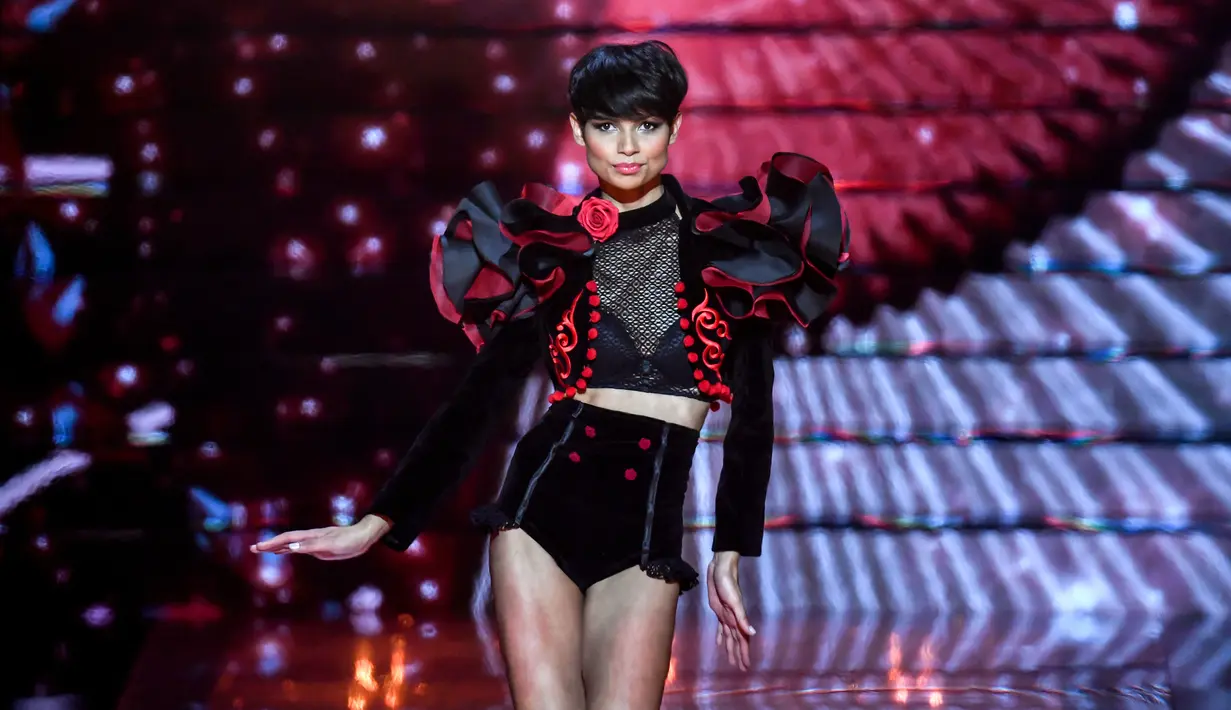 Eve Gilles Dinobatkan Sebagai Miss France Pertama Berambut Pendek ...