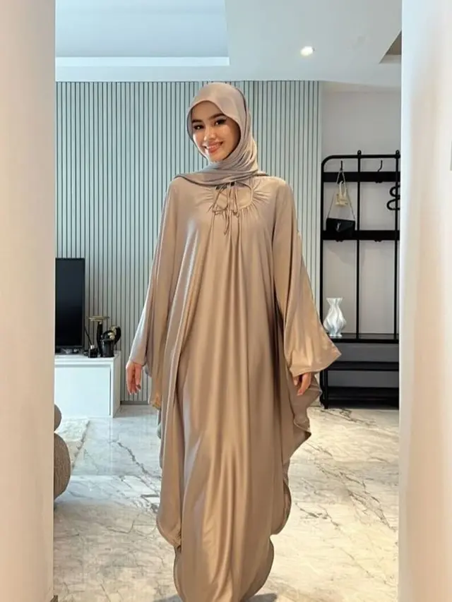 6 Model Gamis Kondangan Terbaru 2025, Look Elegan dan Flawless