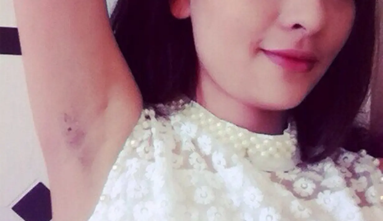 Berbagai Foto Perempuan Cantik Sengaja Pamer Bulu Ketiak - Photo Fimela.com