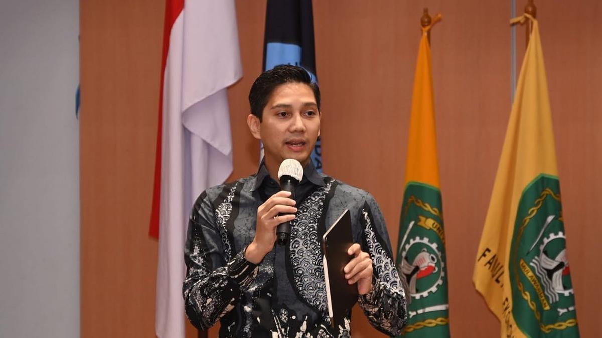 Profil Dan Agama Budi Djiwandono Keponakan Prabowo Yang Ketampanannya Membuat Netizen Salah