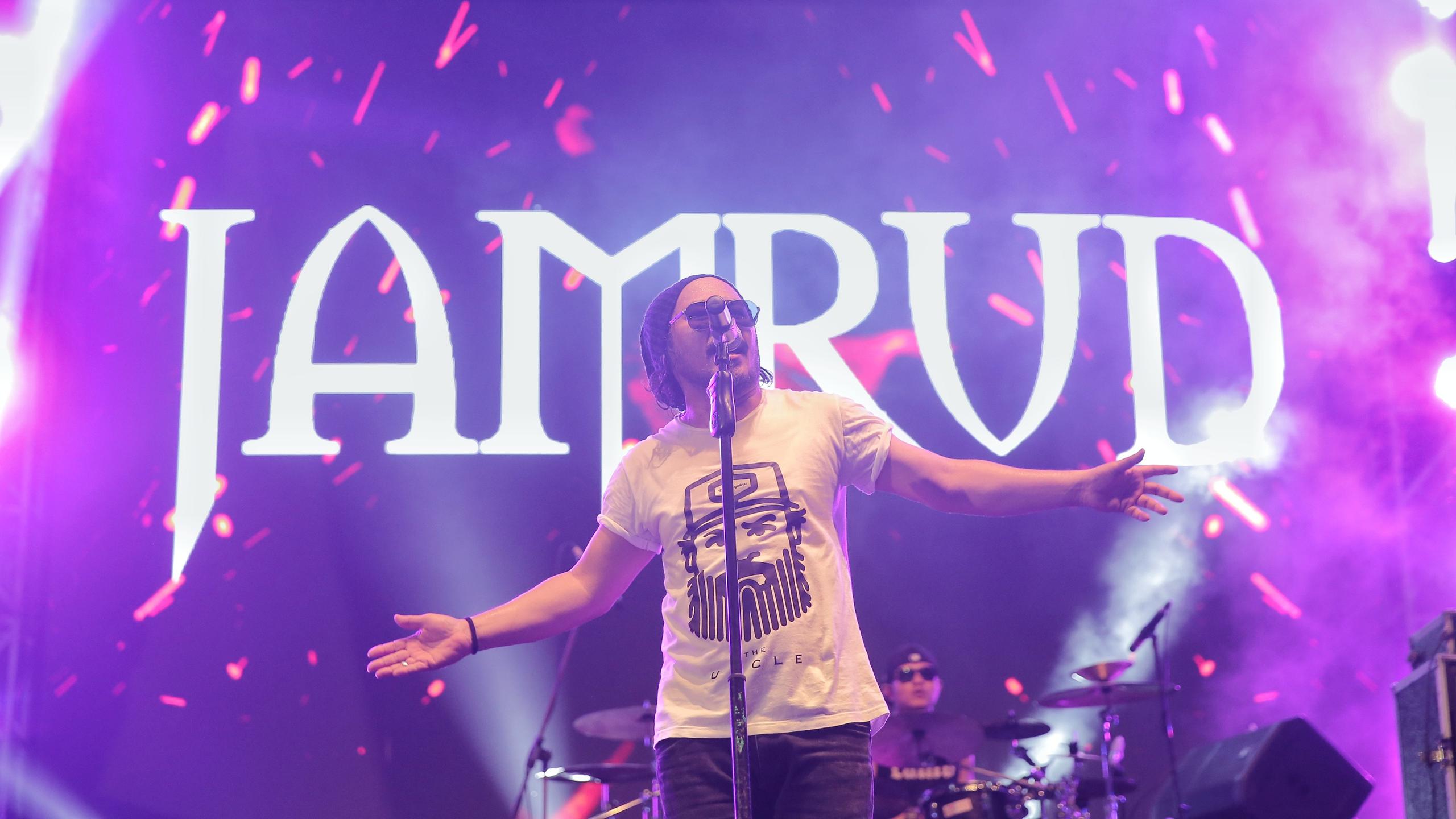 Chord Pelangi di Matamu oleh Jamrud, Cocok Buat Gitaran Sambil Nongkrong