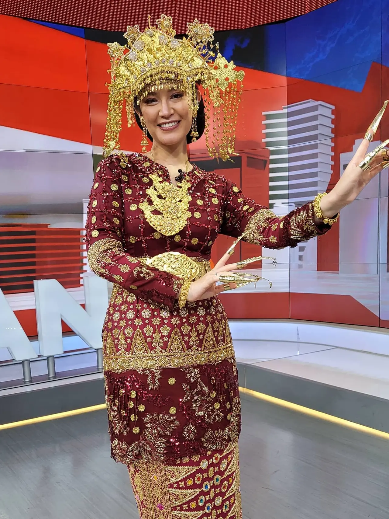 Jadi Jurnalis Sejak Lama, Intip Gaya Busana Ala Senandung Nacita Anak ...