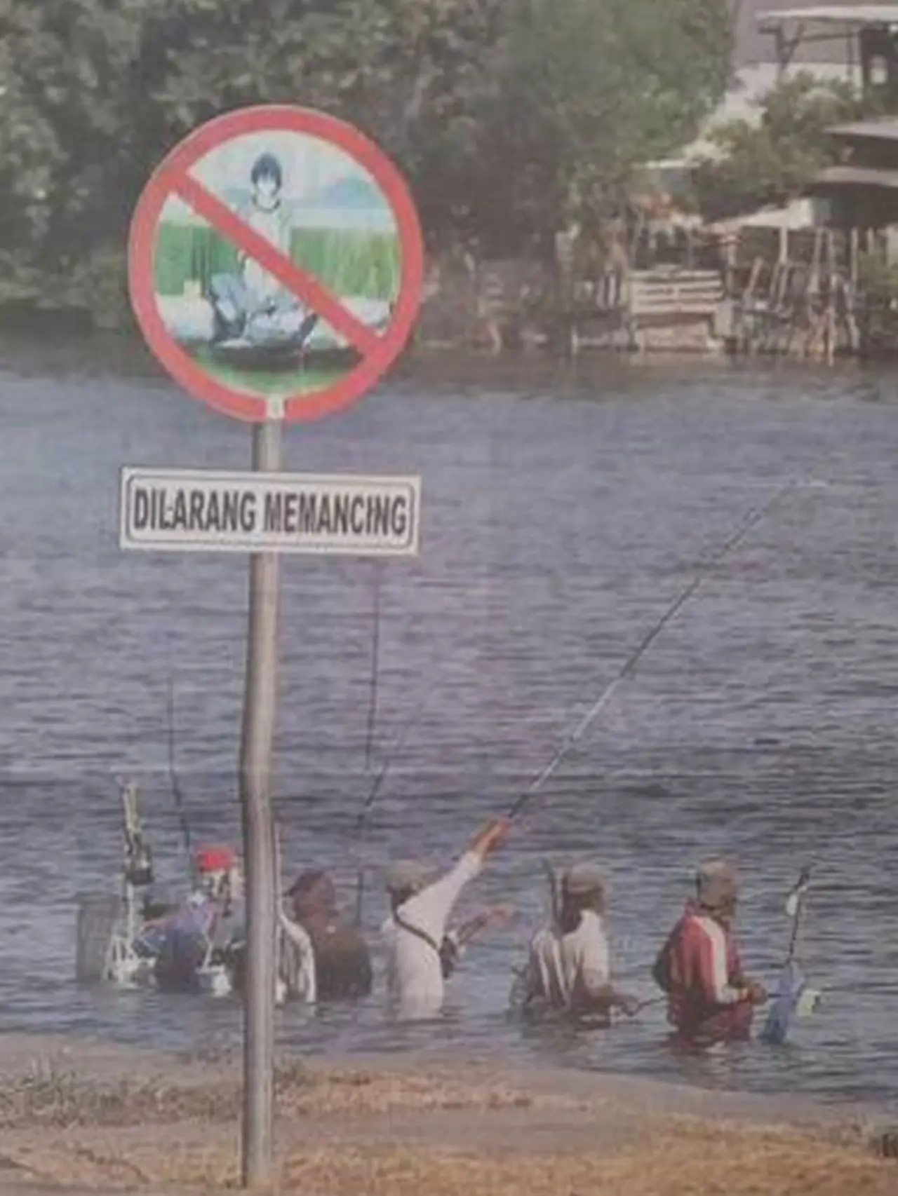 6 Tulisan Dilarang Mancing Ini Bikin Tepuk Jidat - Hot Liputan6.com