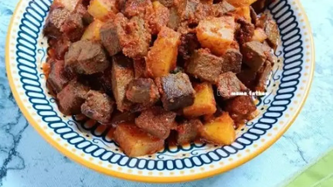 9 Resep Sambal Goreng Kentang yang Bikin Nagih, Para Pecninta Pedas ...