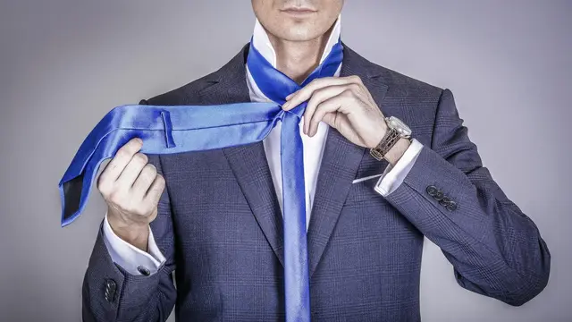 Ingin Tampil Lebih Keren, Ini Cara Mudah Memasang Dasi dengan Benar ...