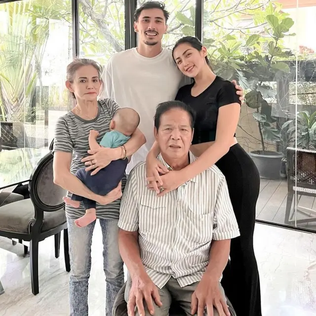 Ayah Jessica Iskandar Meninggal Dunia, Ini 6 Potret Kenangannya Bersama ...