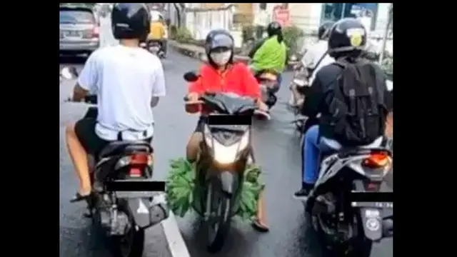 7 Kelakuan Lucu Emak-Emak di Jalan Raya, Bikin Ngakak Sekaligus Geleng-Geleng Kepala - Citizen6 ...