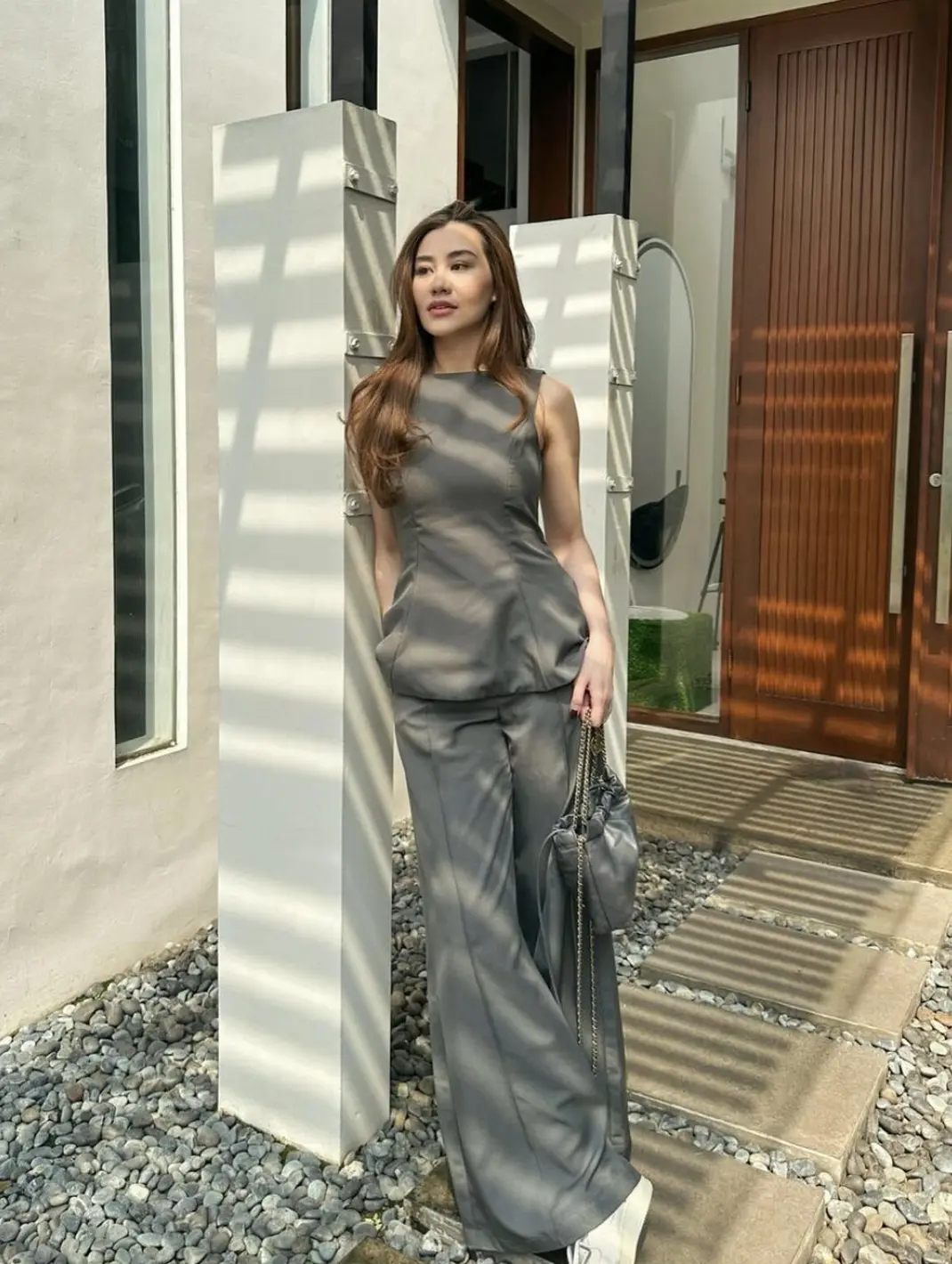 6 Potret Gaya Old Money Vibes ala Aaliyah Massaid, OOTD Sederhana yang Berkelas - Photo Fimela.com