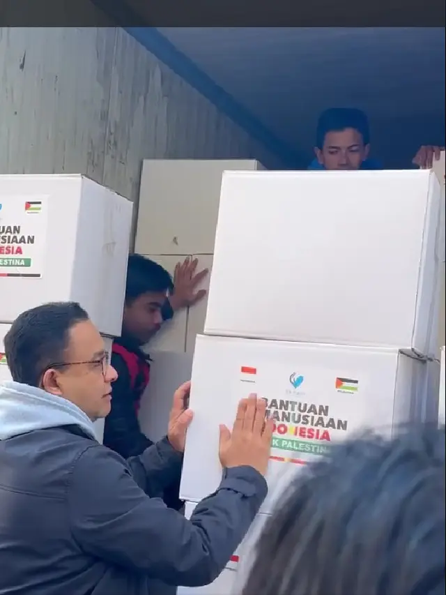 Anies Baswedan Ikut Bagikan Bantuan Kemanusiaan Langsung di Palestina ...
