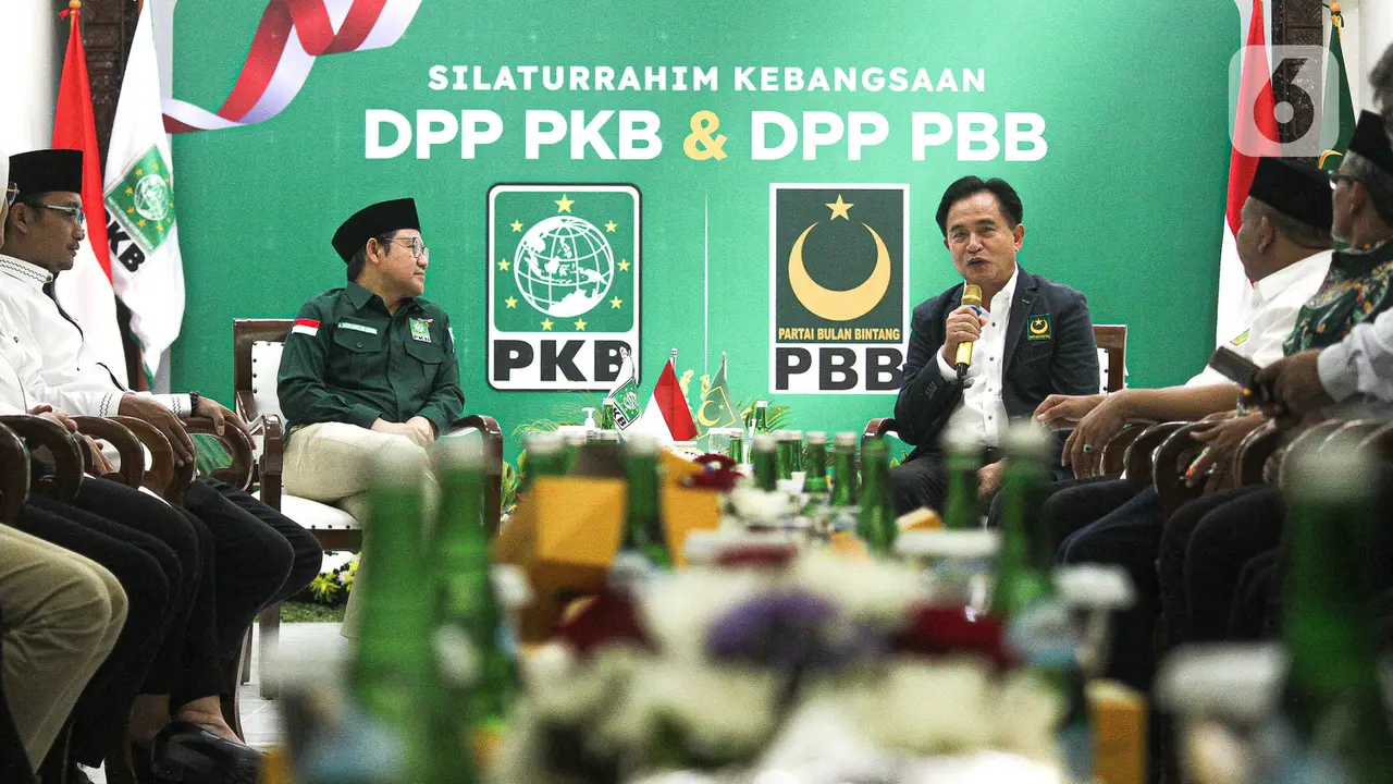 Yusril Ihza Mahendra Temui Airlangga Hartarto di Markas Golkar, Bahas ...