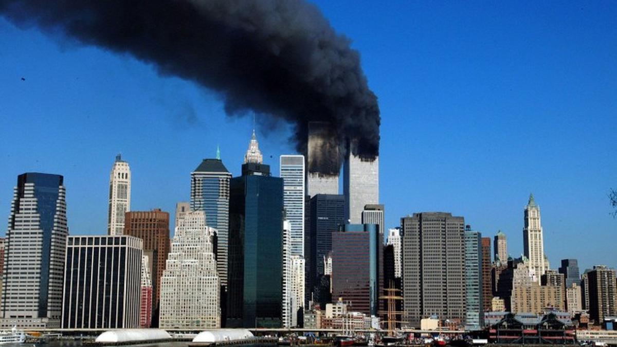 11 September 2001: Tragedi 9/11 di New York City, 3.000 Lebih Orang Tewas