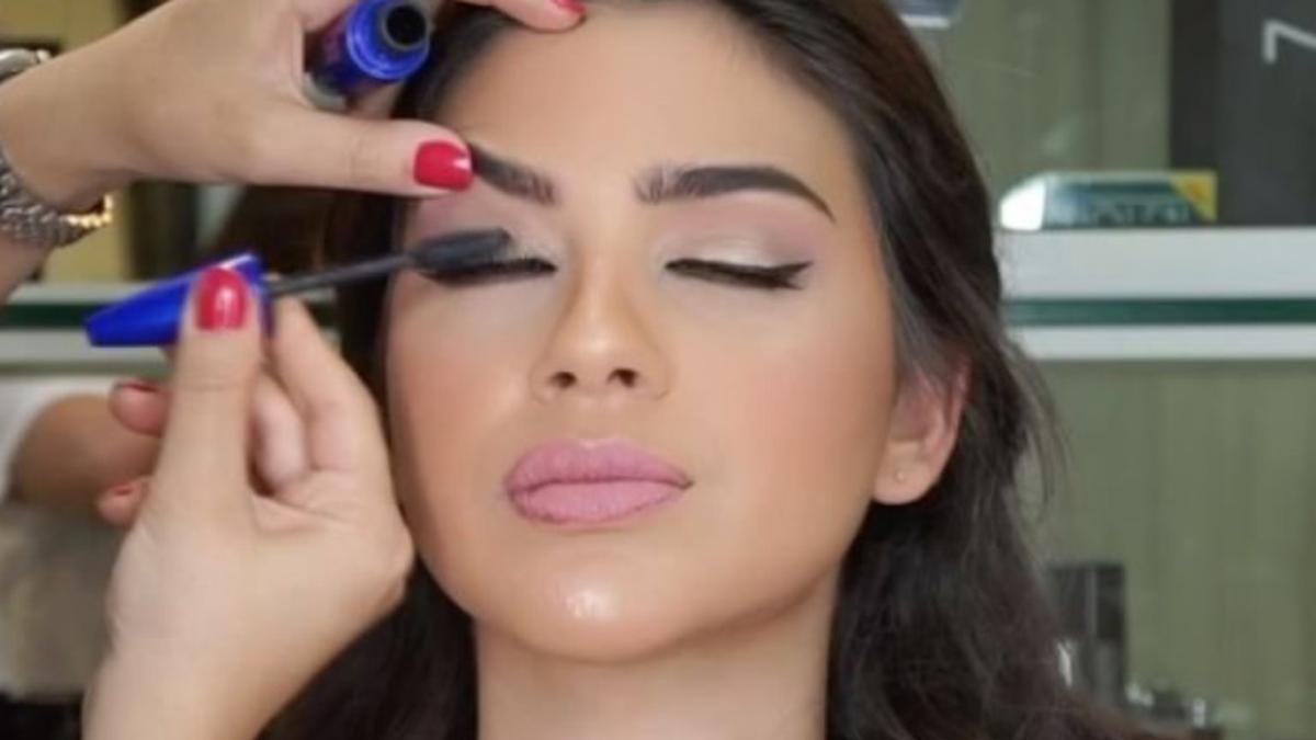 Cewek Suka Makeup, Wajib Kepoin Tutorial Beauty Vlogger Ini - Beauty ...