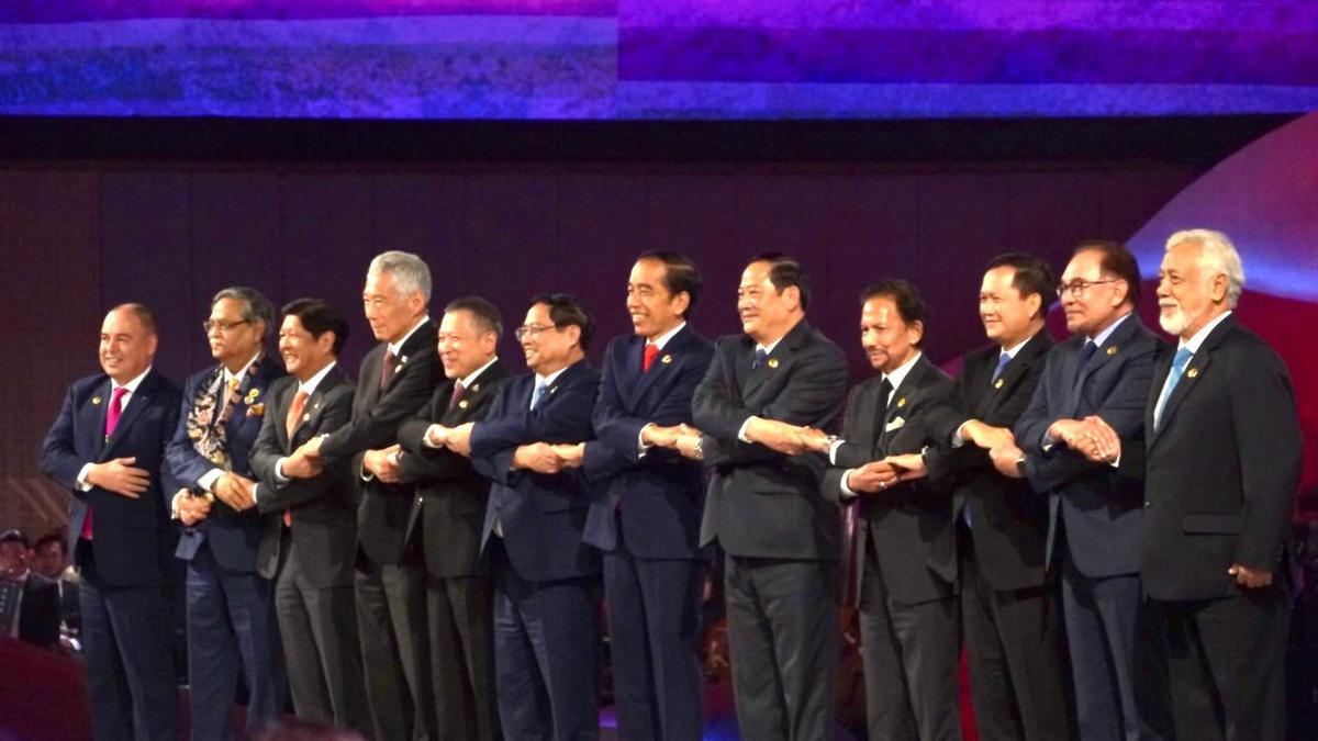 KTT ASEAN ke-43 Dimulai, Presiden Jokowi Serukan Persatuan ASEAN Menuju ...