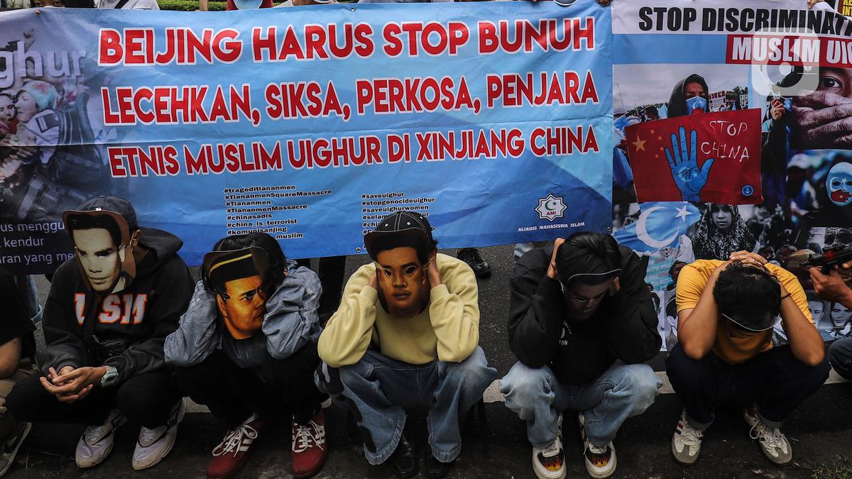 Massa Demo Kedubes China di Jakarta, Kecam Kekerasan Terhadap Muslim ...