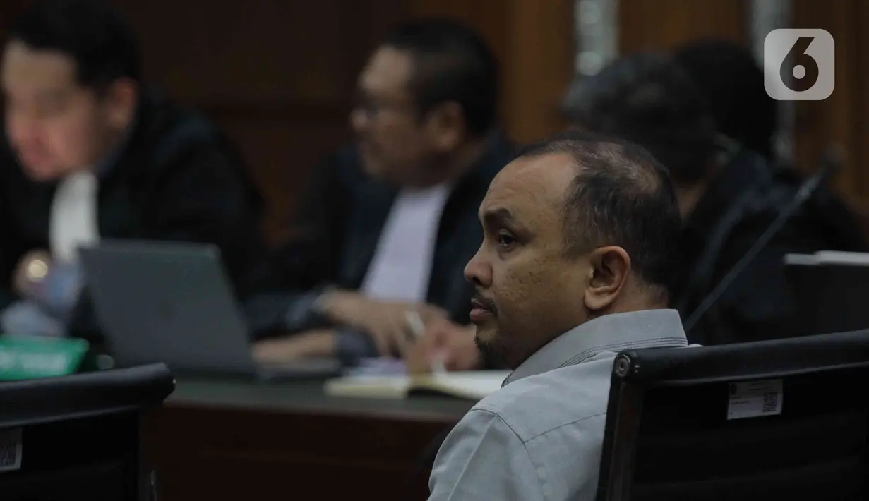 Johnny G Plate Jalani Sidang Perdana Pembacaan Dakwaan Kasus Korupsi