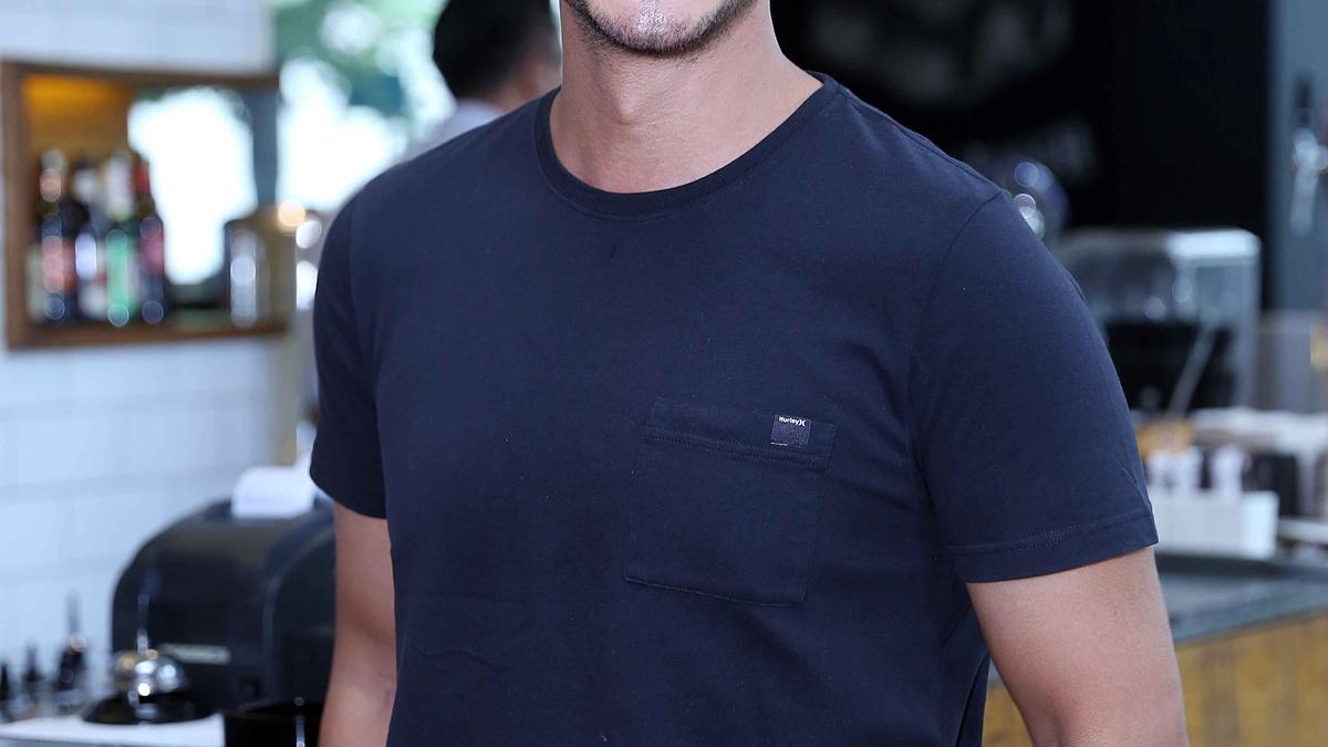 Hamish Daud Fokus Buat Vila dan Restoran