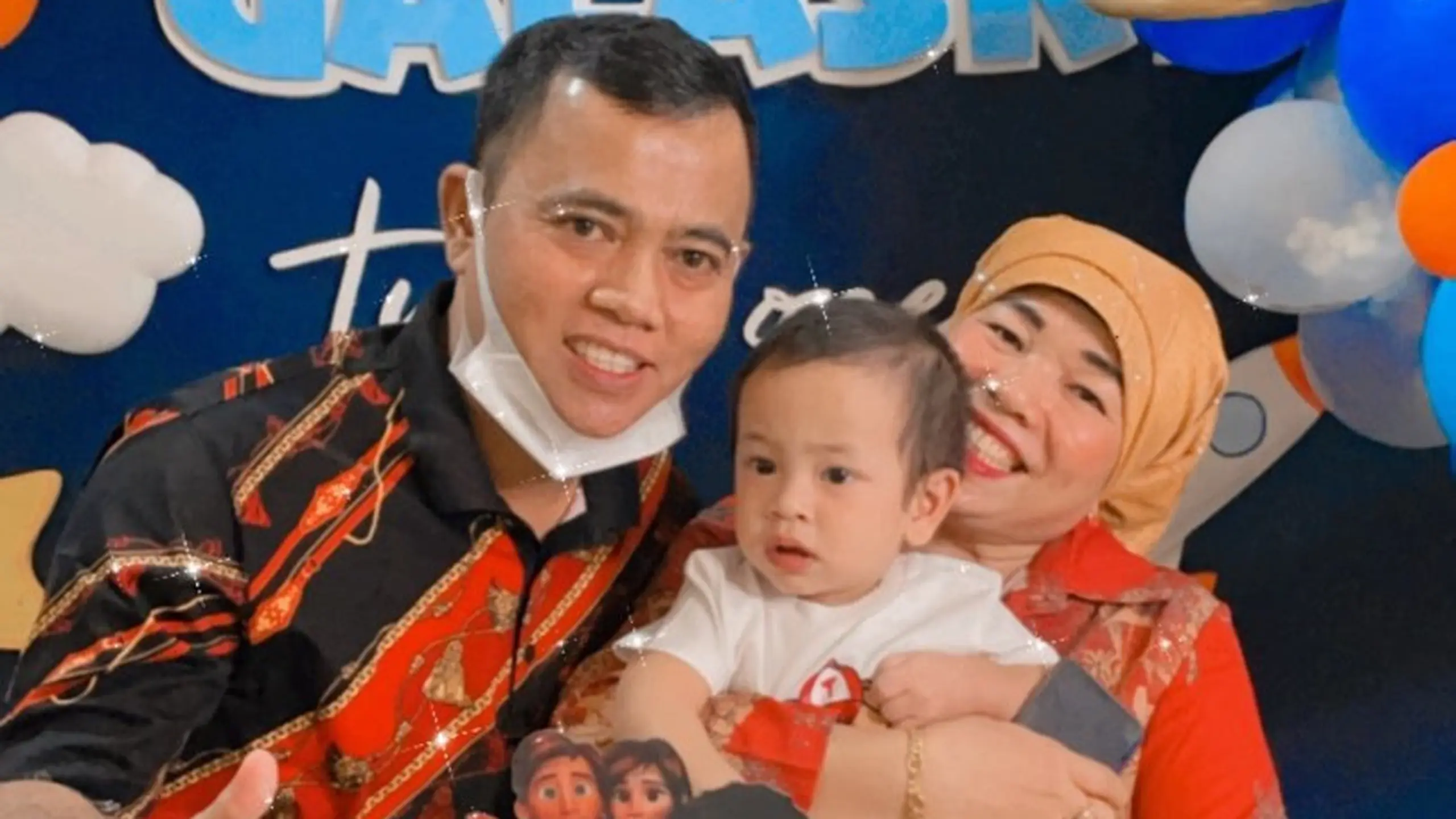 Haji Faisal Berbagi pada Anak Yatim Usai Menangkan Hak Asuh dan Wali ...