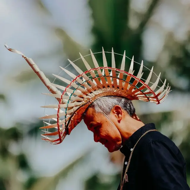 Mengenal Ti'i Langga, Topi Anyaman Daun Lontar yang Dikenakan Ganjar Pranowo Saat Berkunjung ke ...
