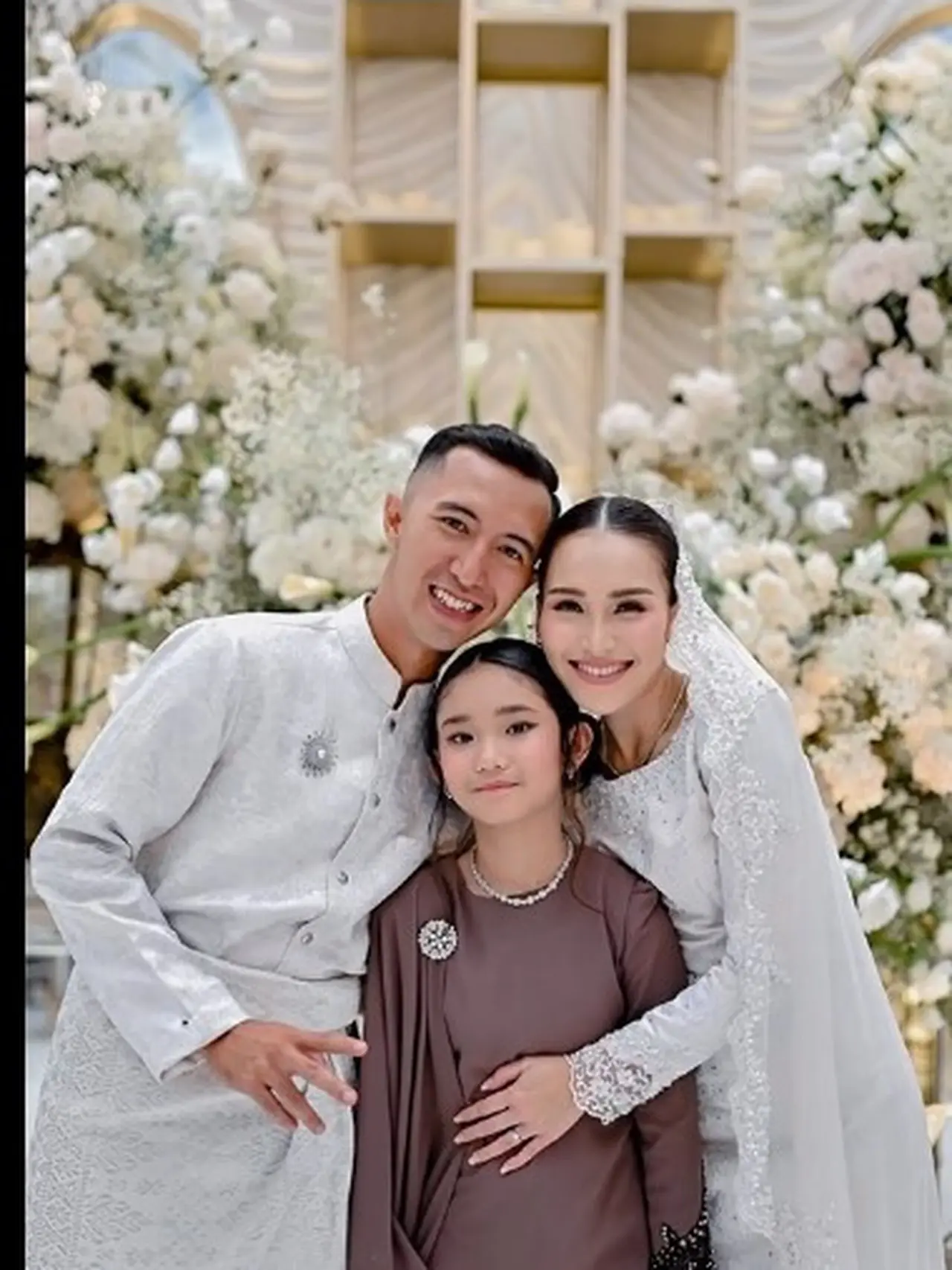 Ayu Ting Ting Dilamar dengan Seserahan 14 Kotak, Siap Menikah Lagi ...
