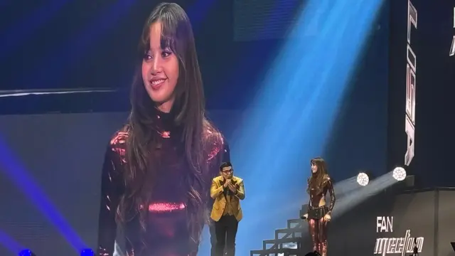 Gelar Fan Meetup di Jakarta, Lisa BLACKPINK Datang Pakai Jet Pribadi ...