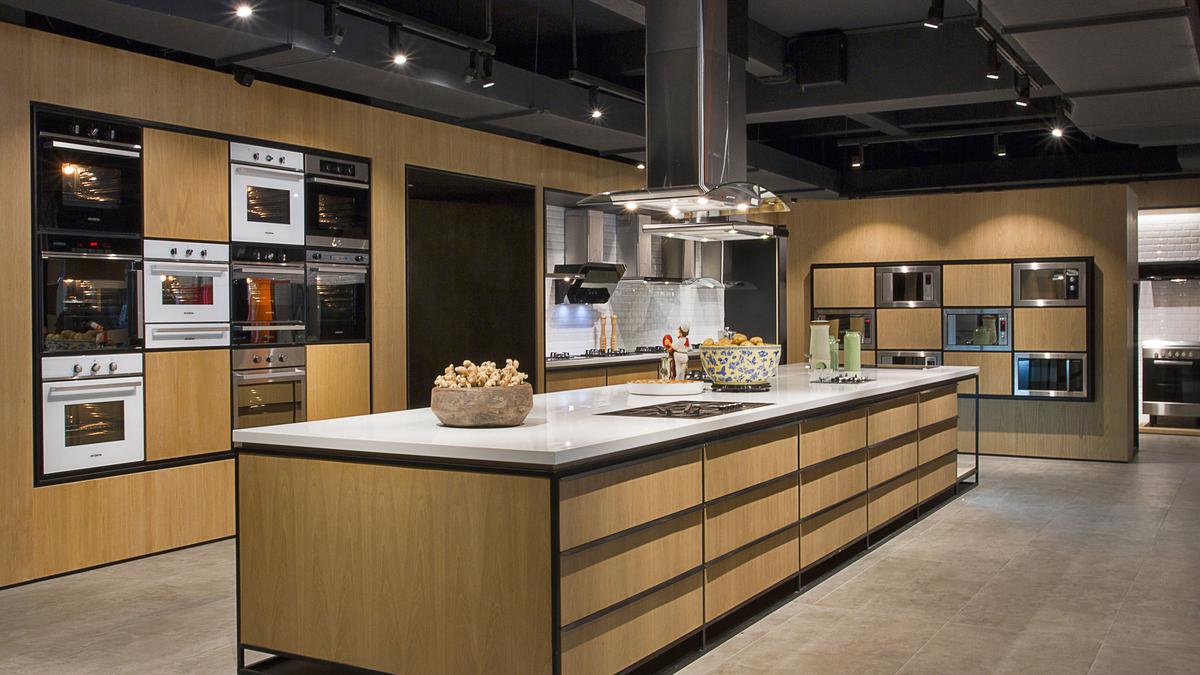 Dapur Bebas Bau dan Stylish dengan Tudung Asap Modern - Lifestyle ...